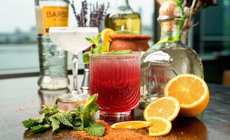 Bar Sol Mariscos | Navy Pier