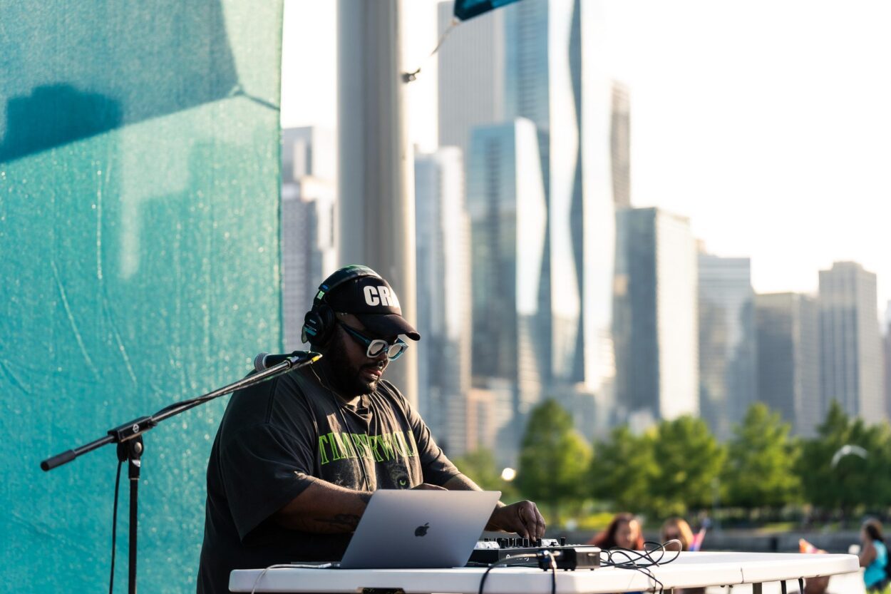 Wave Wall Wax | Navy Pier